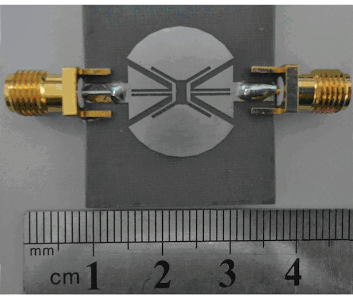 Microstrip LPF Boasts Ultrawide Stopband | Microwaves & RF
